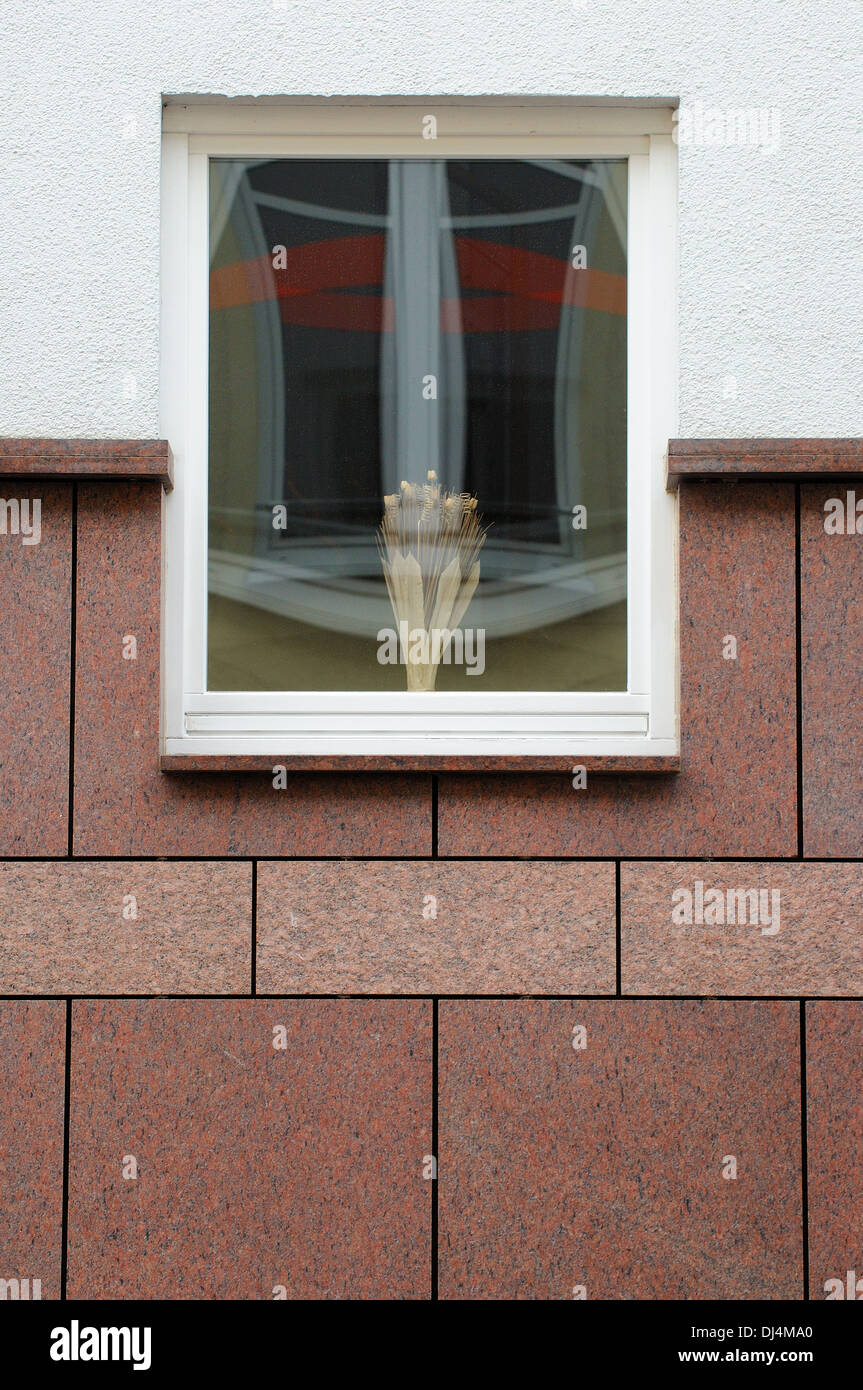 Oblique windows hi-res stock photography and images - Alamy