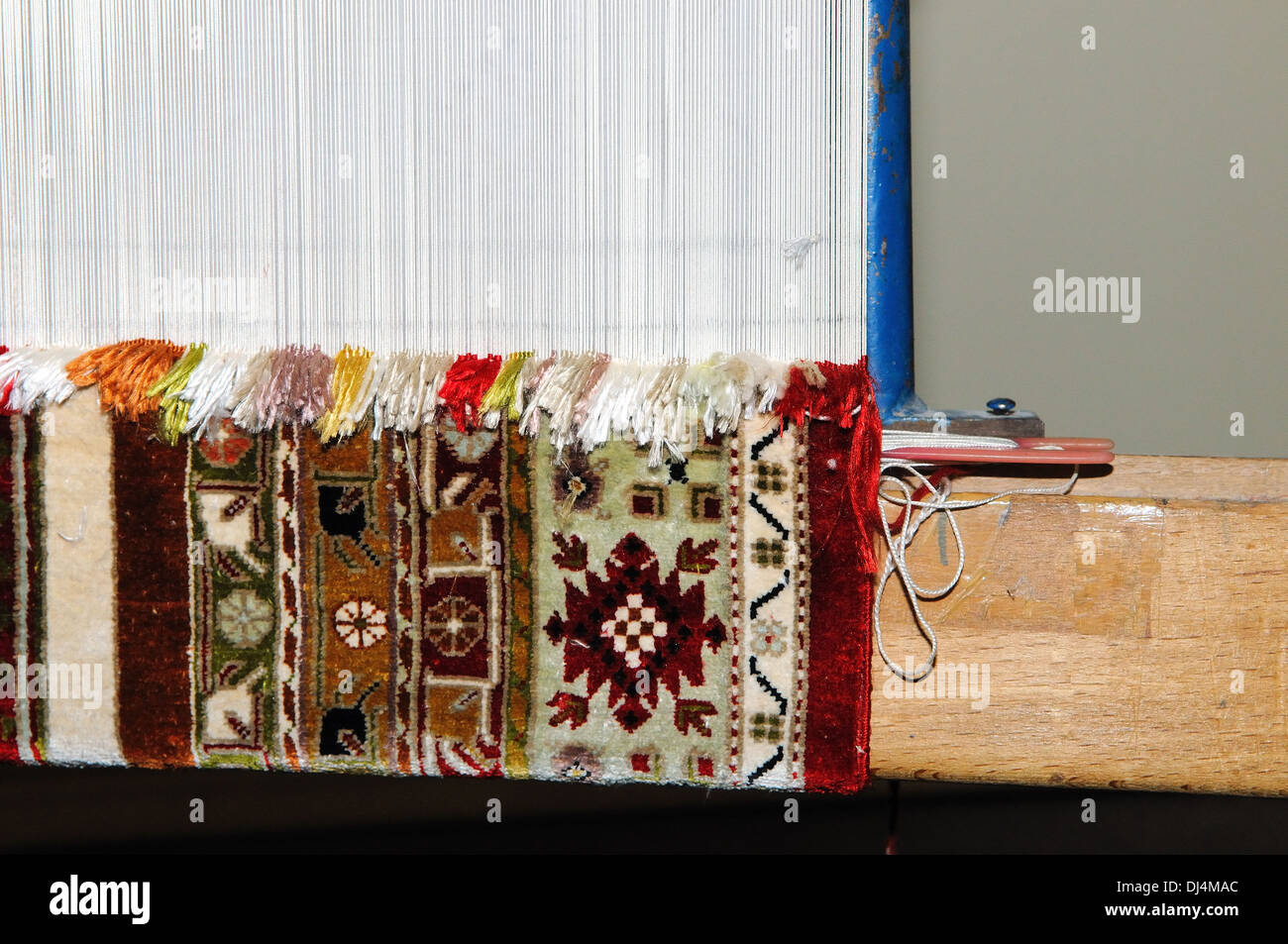 Weaving middle east hi-res stock photography and images - Alamy