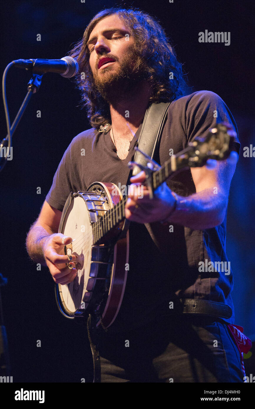 Milwaukee, Wisconsin, USA. 5th July, 2012. SCOTT AVETT of The Avett ...