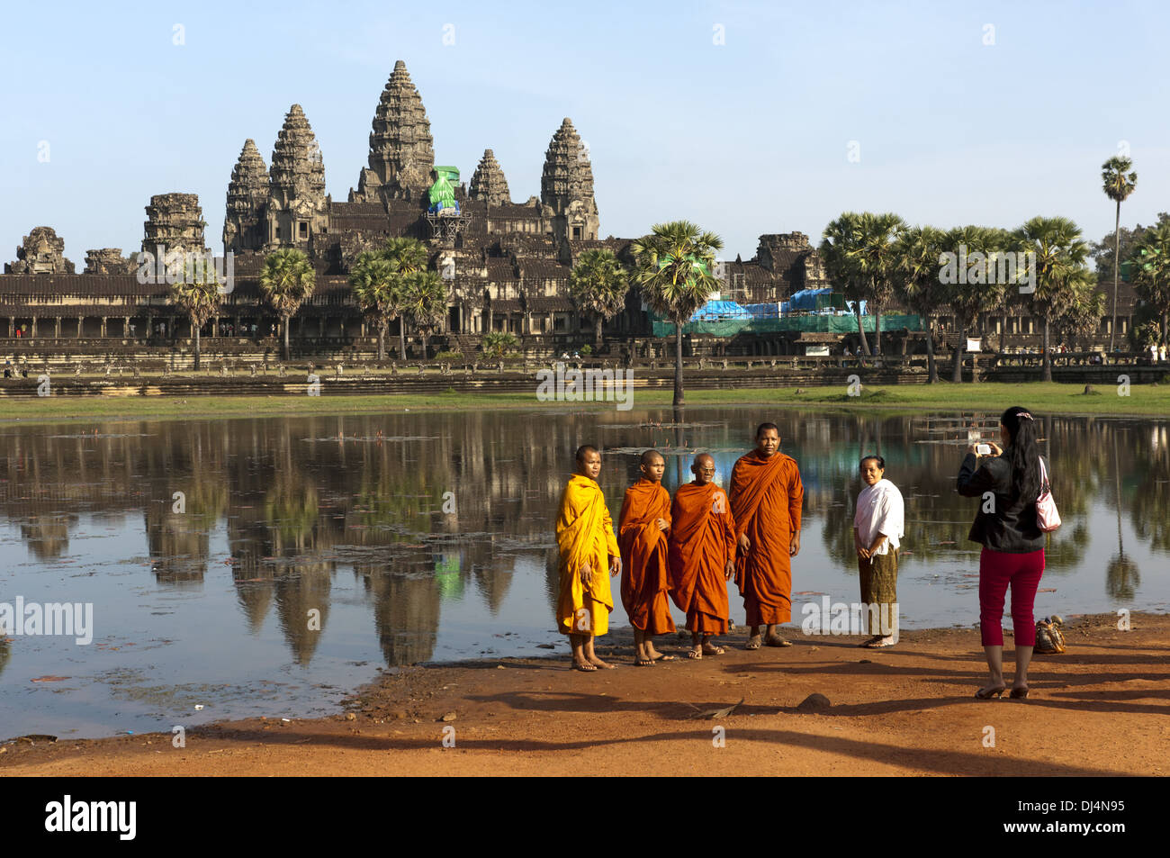 Angkor wat images hi-res stock photography and images - Alamy