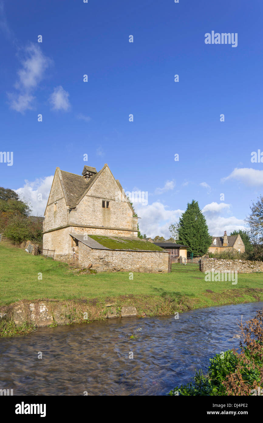 The naunton dovecote at naunton hi-res stock photography and images - Alamy