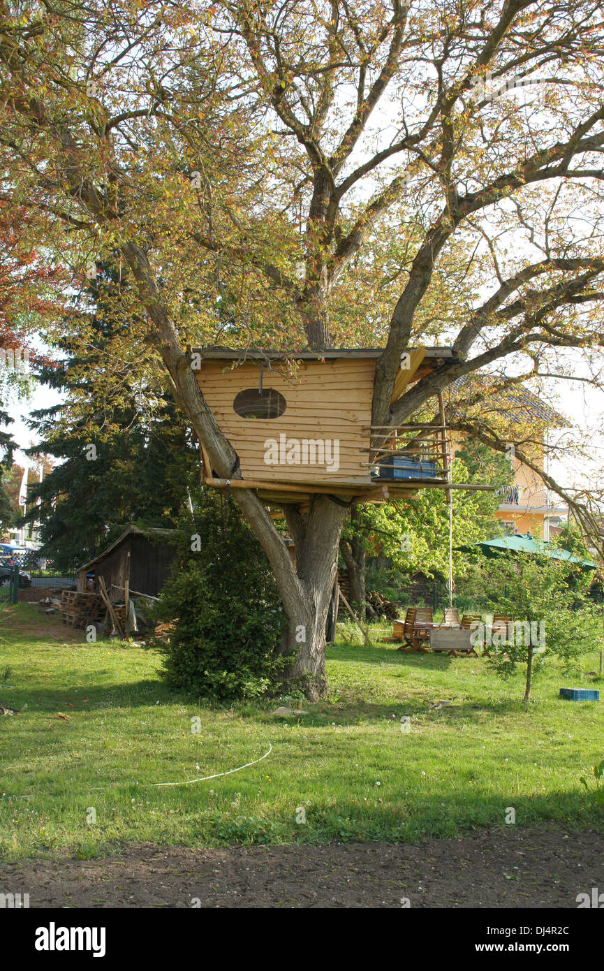 Haus hauser house houses hi-res stock photography and images - Alamy