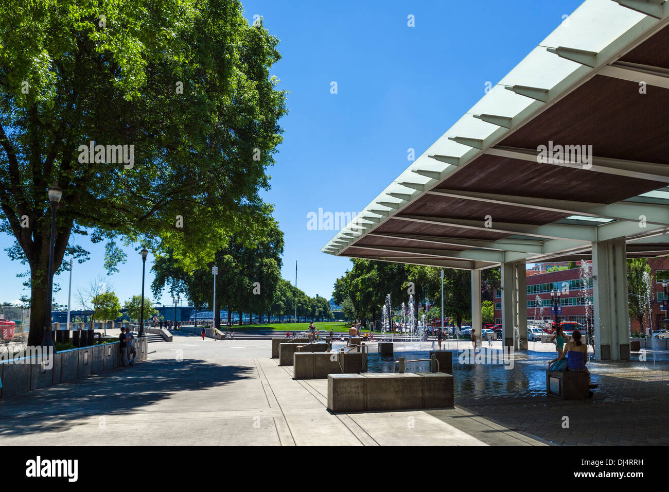 Portland Saturday Market Area, Tom McCall Waterfront Park, Willamette ...