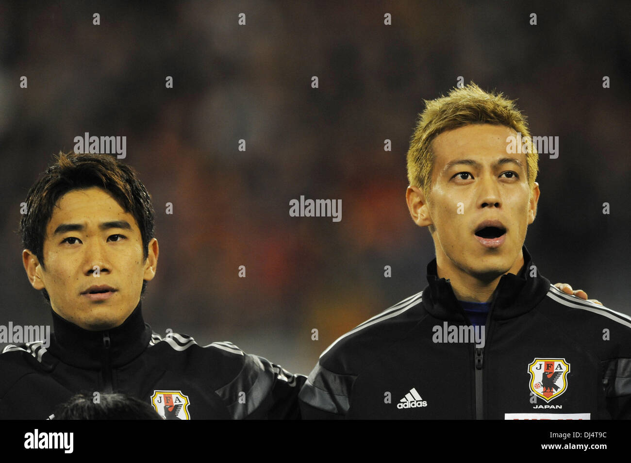 Brussels, Belgium. 19th Nov, 2013. (L-R) Shinji Kagawa, Keisuke Honda (JPN) Football / Soccer ...