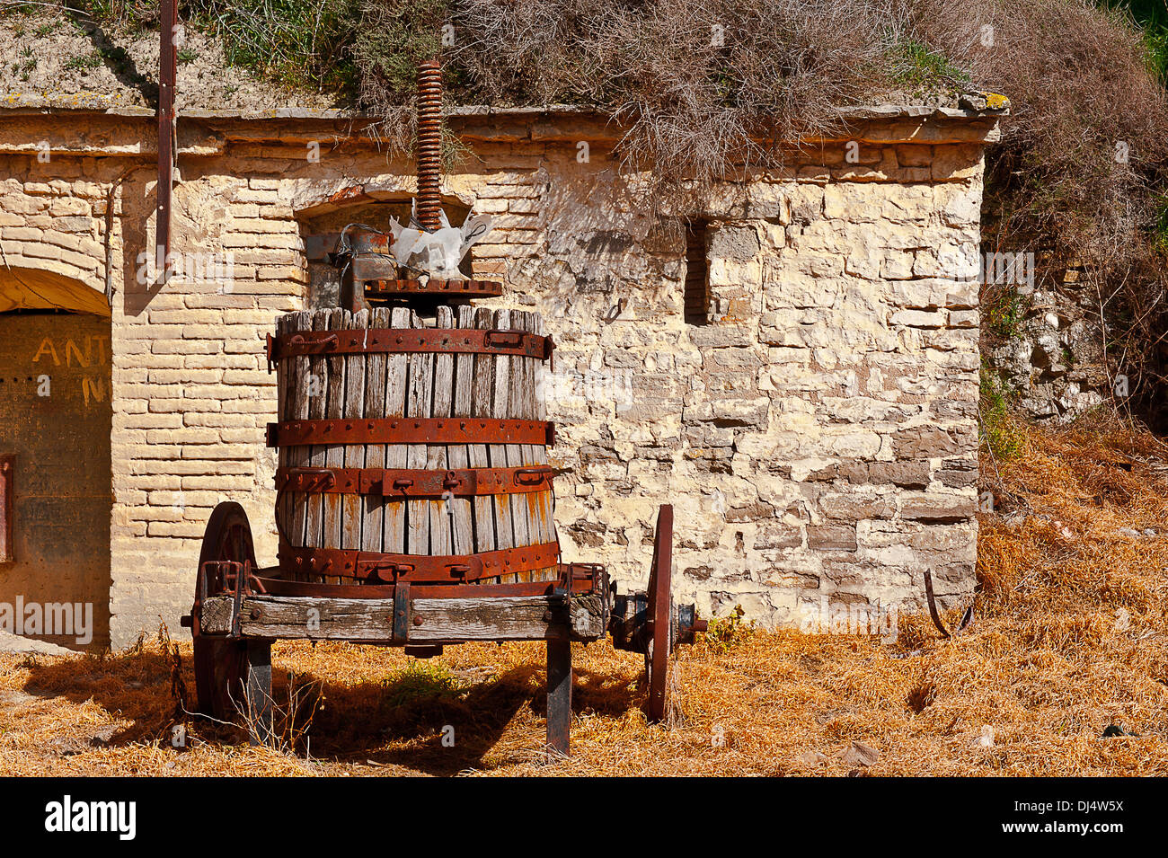 Old screw press hi-res stock photography and images - Alamy