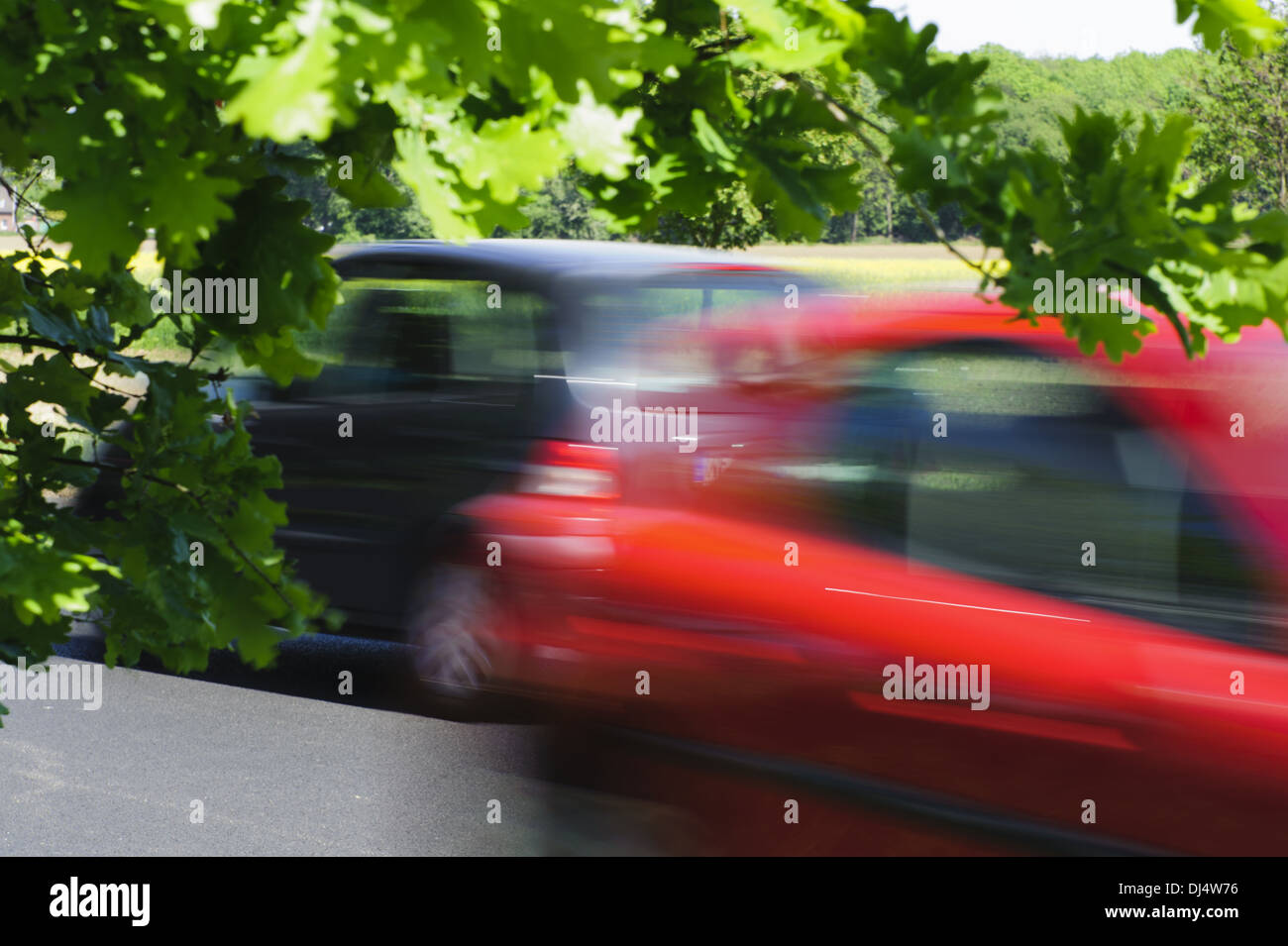 Oncoming traffic hi-res stock photography and images - Alamy