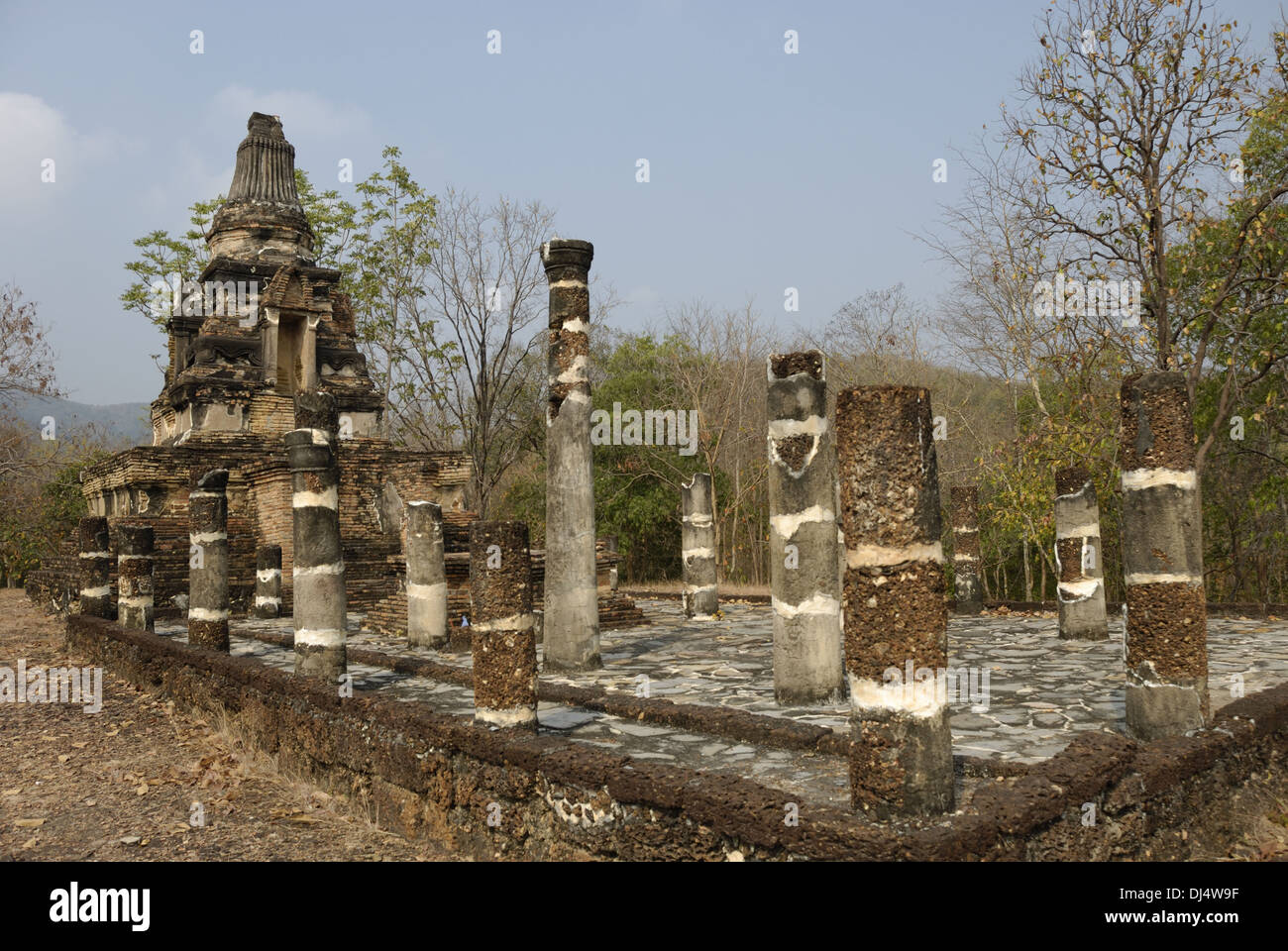 Wat Khao Phra Bat Noi Stock Photo - Alamy
