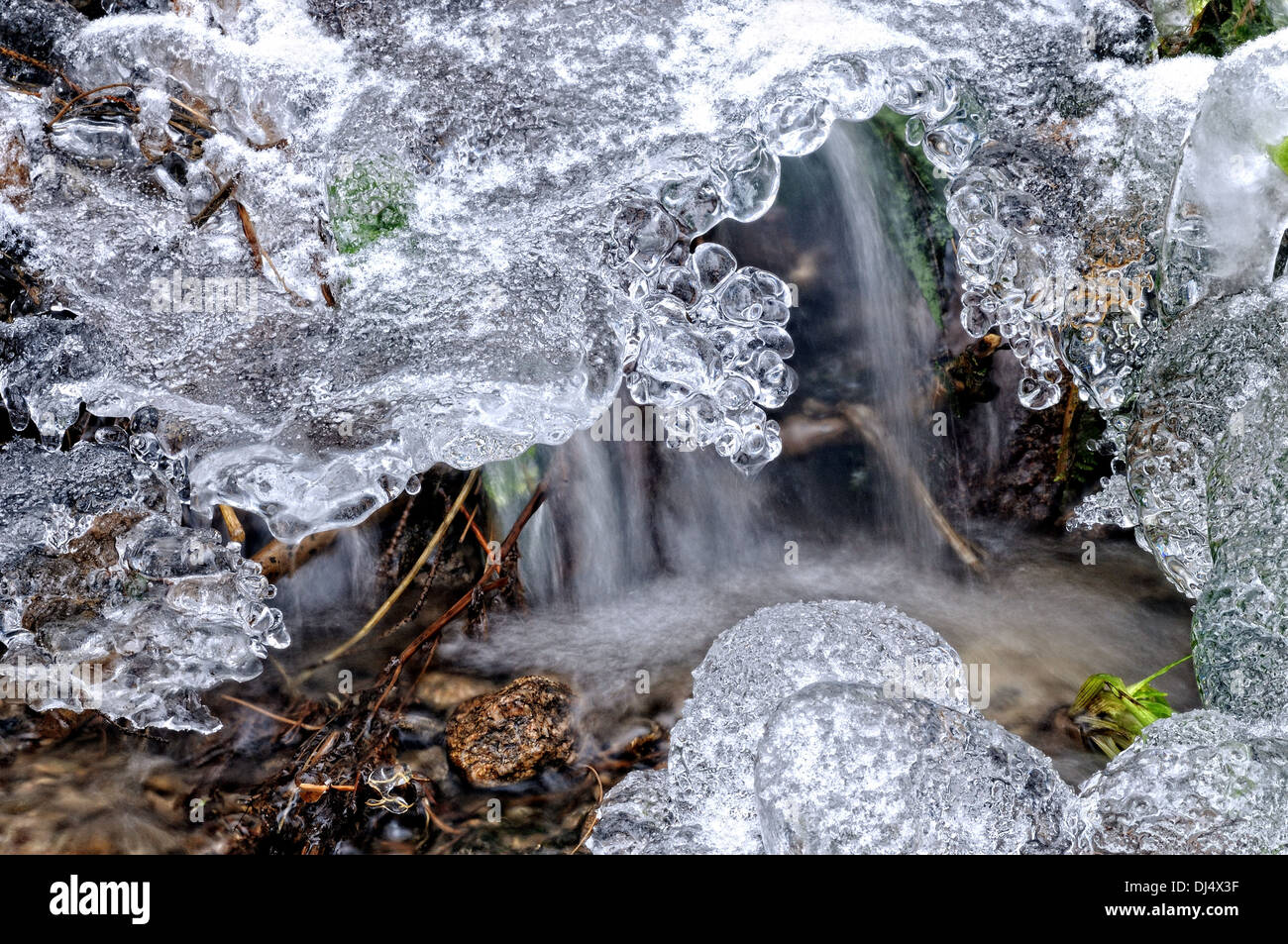 Under the ice hi-res stock photography and images - Alamy