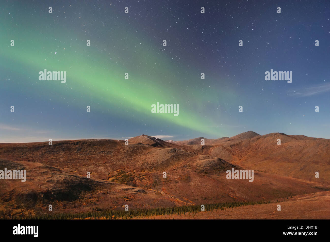 Northern Lights Above Eagle Summit And Pinelle Mountain Range Along The ...