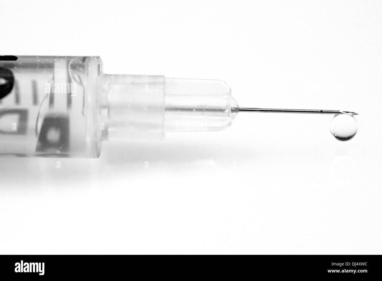 Hypodermic Injection Black and White Stock Photos & Images - Alamy