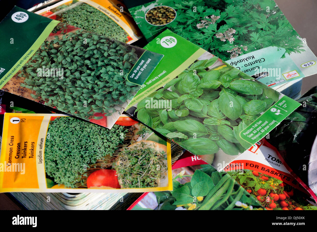 Seed packets hi-res stock photography and images - Alamy