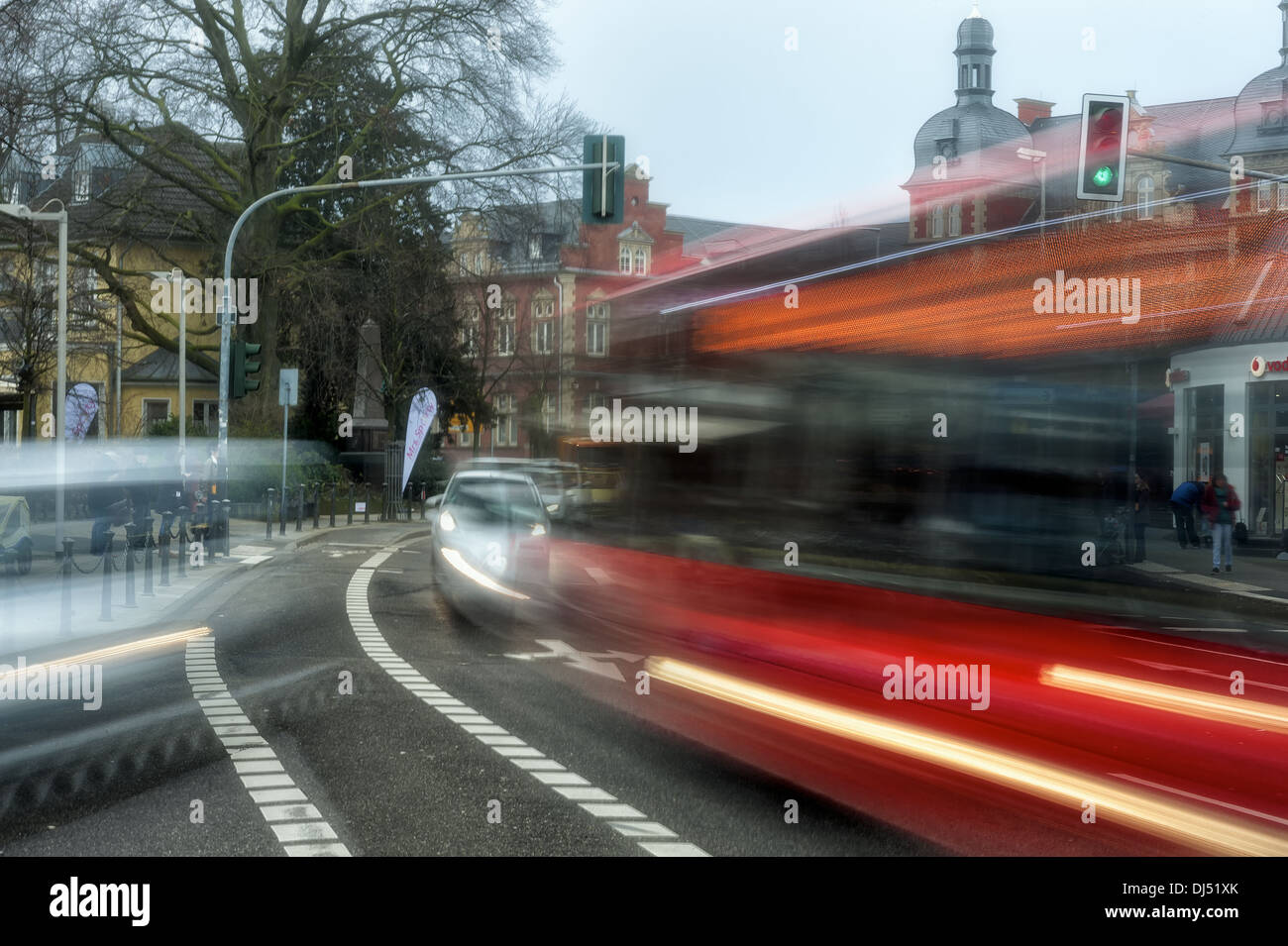 follow curving flow of traffic Stock Photo - Alamy