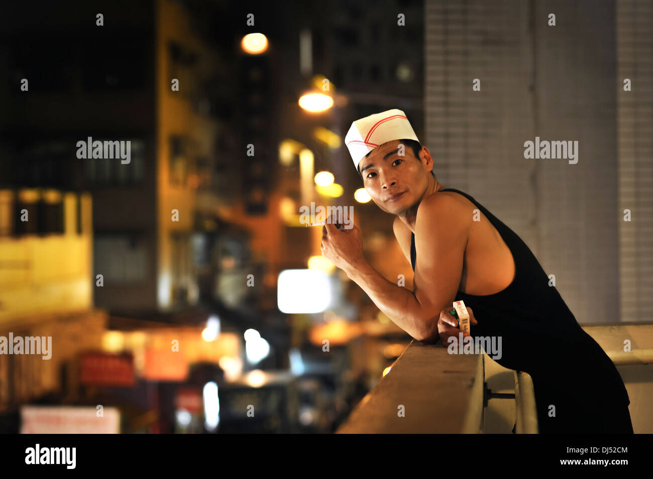 Chinese chef smoking hi-res stock photography and images - Alamy