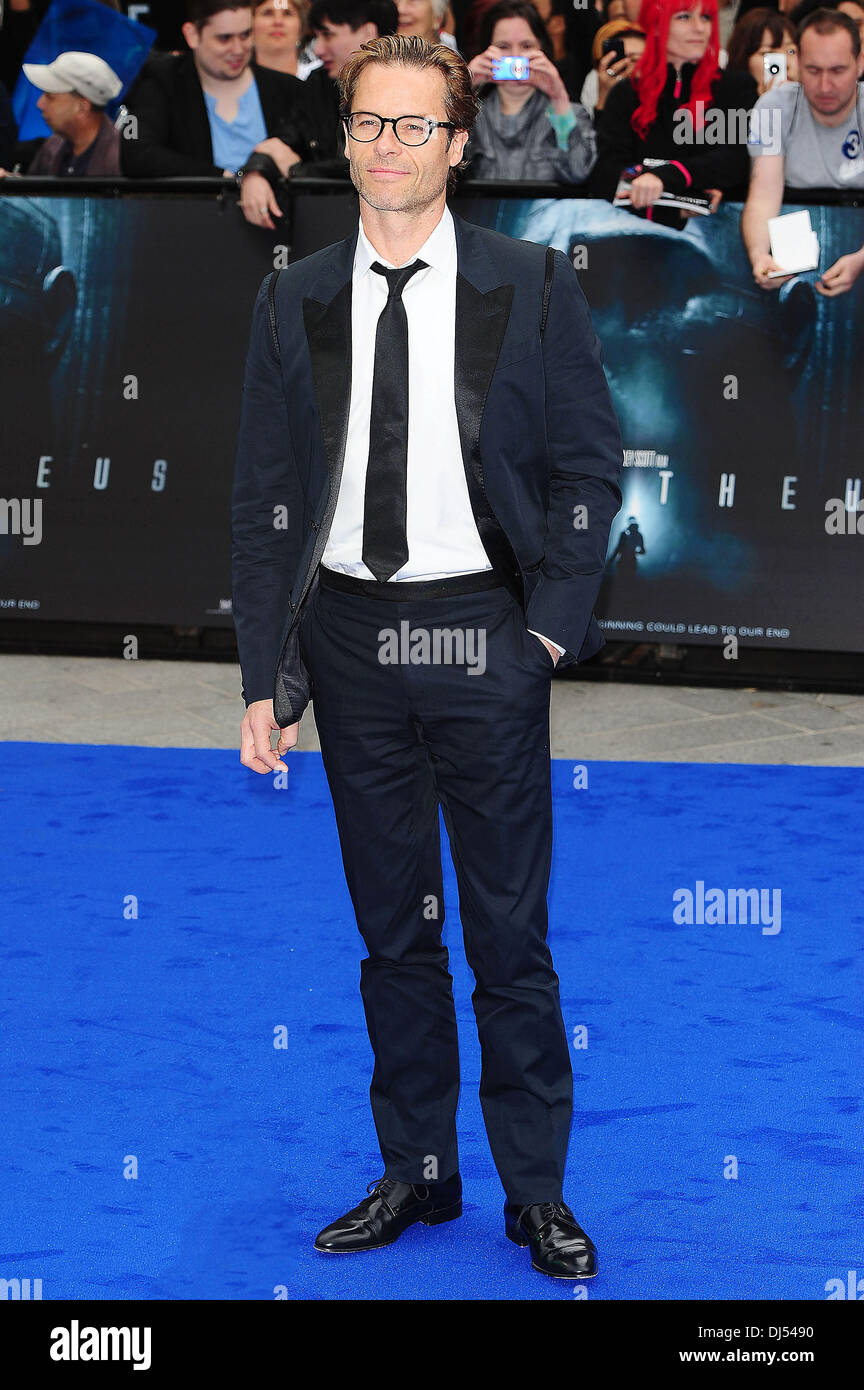 Guy pearce prometheus hi-res stock photography and images - Alamy