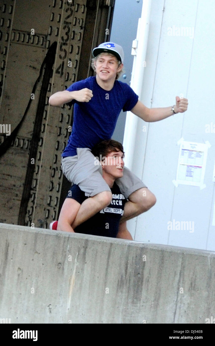 Niall Horan and Josh Devine One Direction at the backstage of the ...