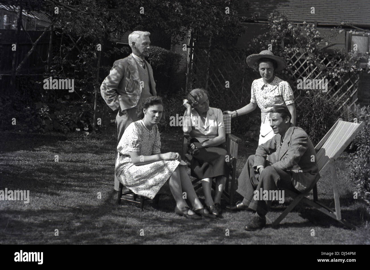 1930s family hi-res stock photography and images - Alamy