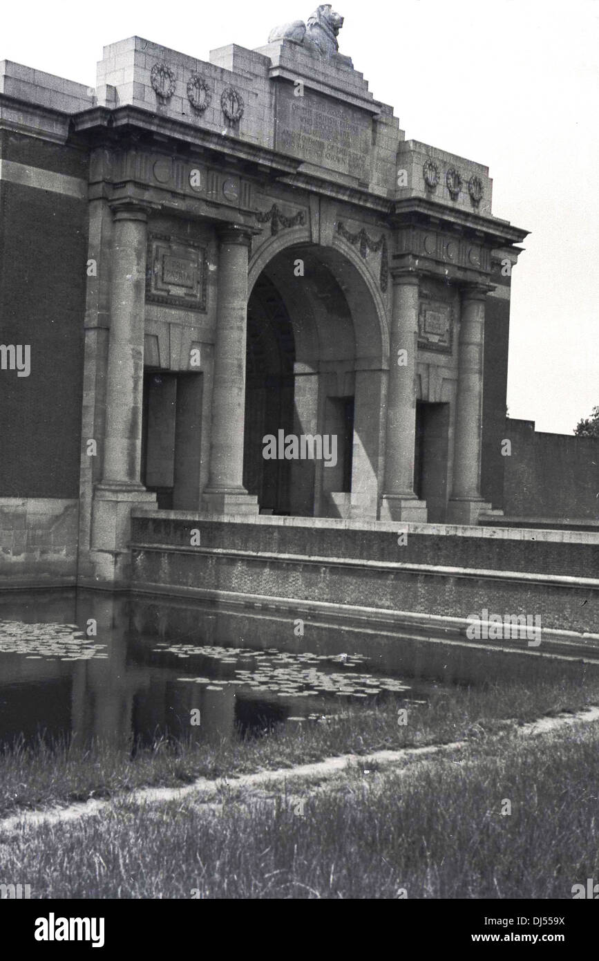1930s, historical, view of war memorial, The Menin Gate, Ypres, Belgium ...