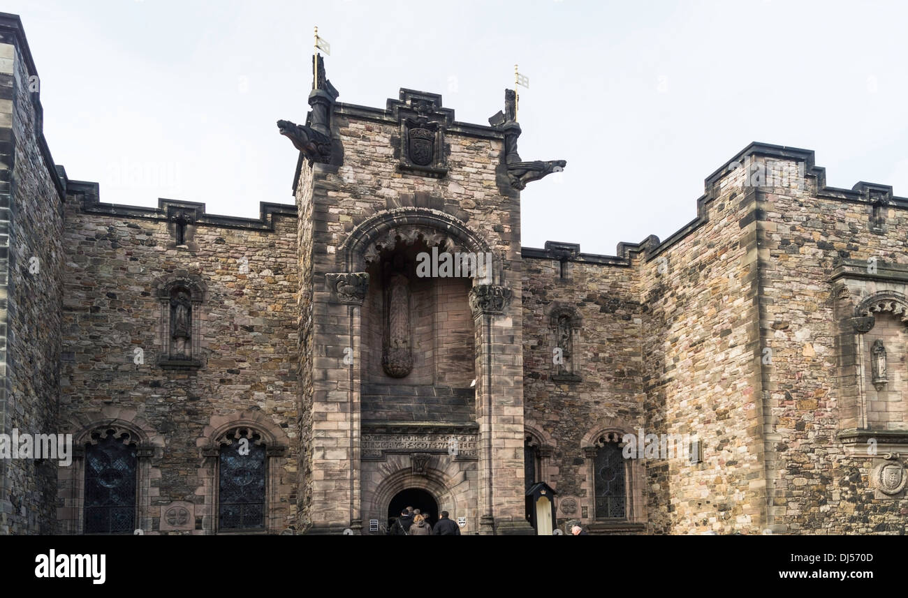 Inside edinburgh castle hi-res stock photography and images - Alamy
