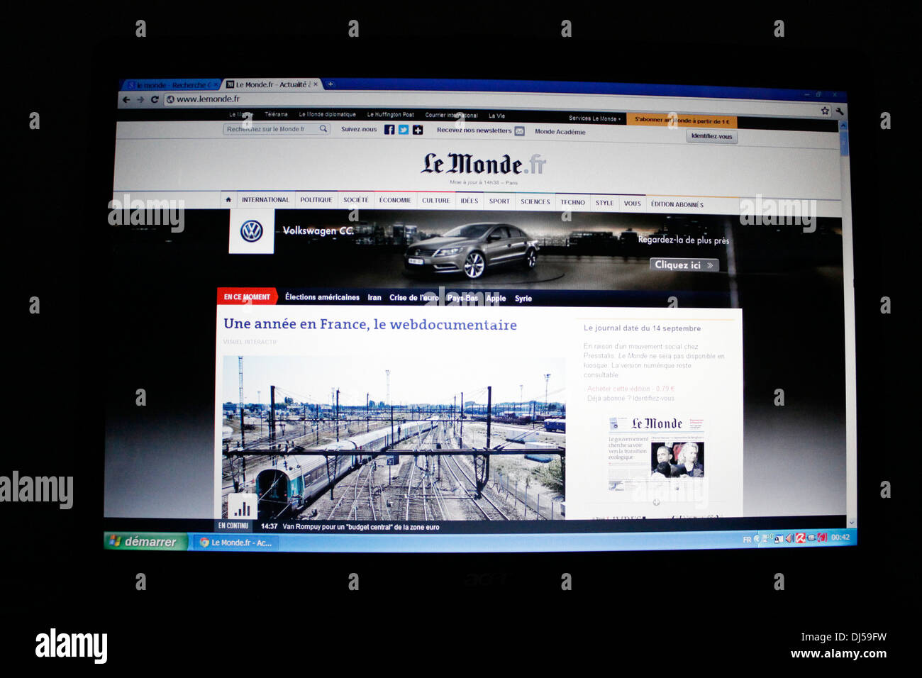 French newspaper media hi-res stock photography and images - Alamy