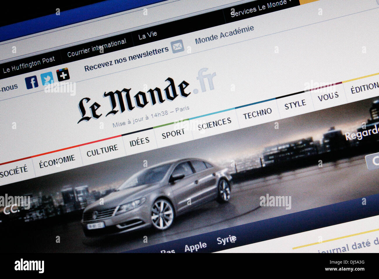 French newspaper media hi-res stock photography and images - Alamy