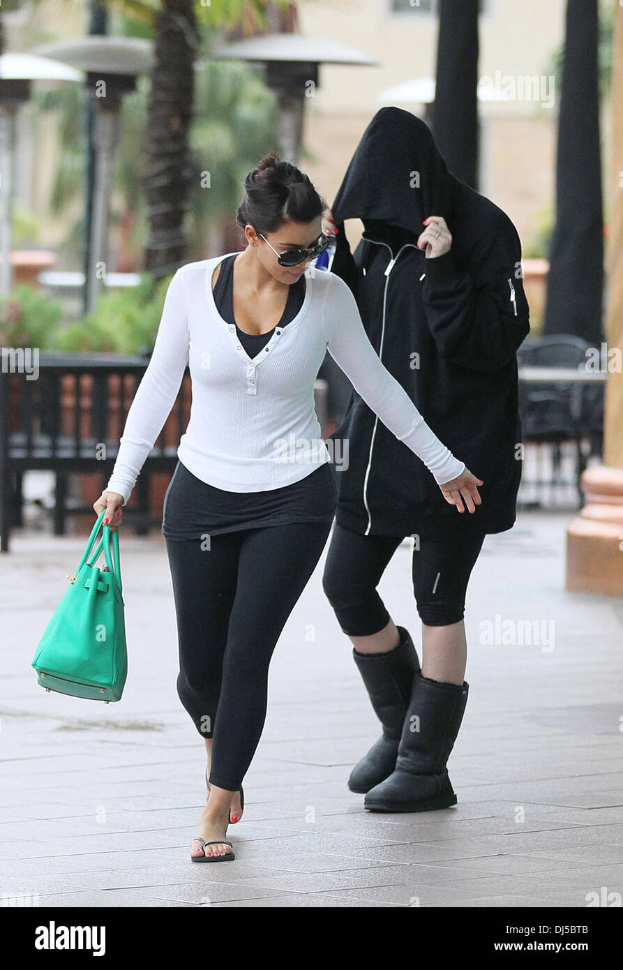 Kim Kardashian seen leaving her Pilates class in Encino Los Angeles ...