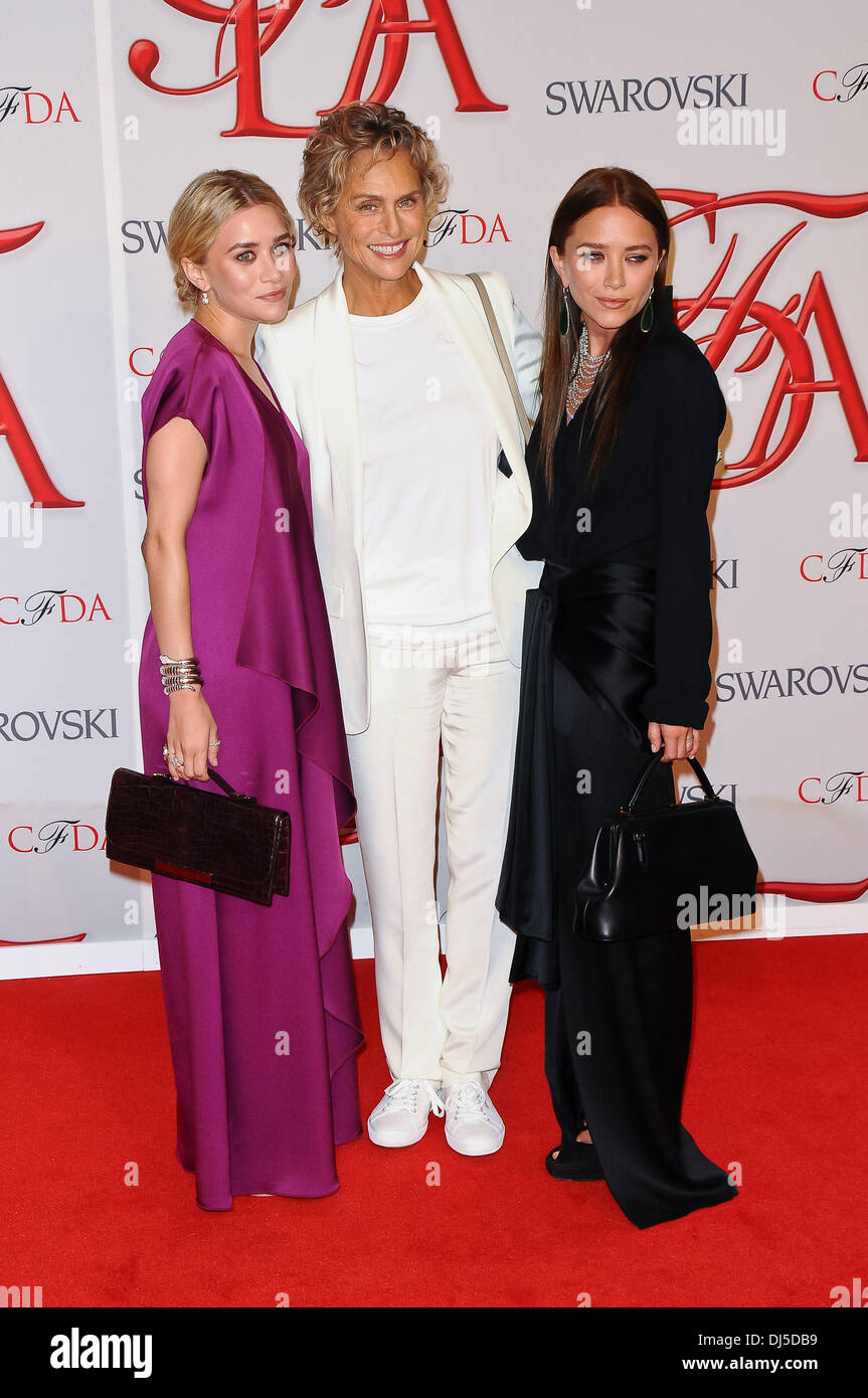 Mary hutton hi-res stock photography and images - Alamy