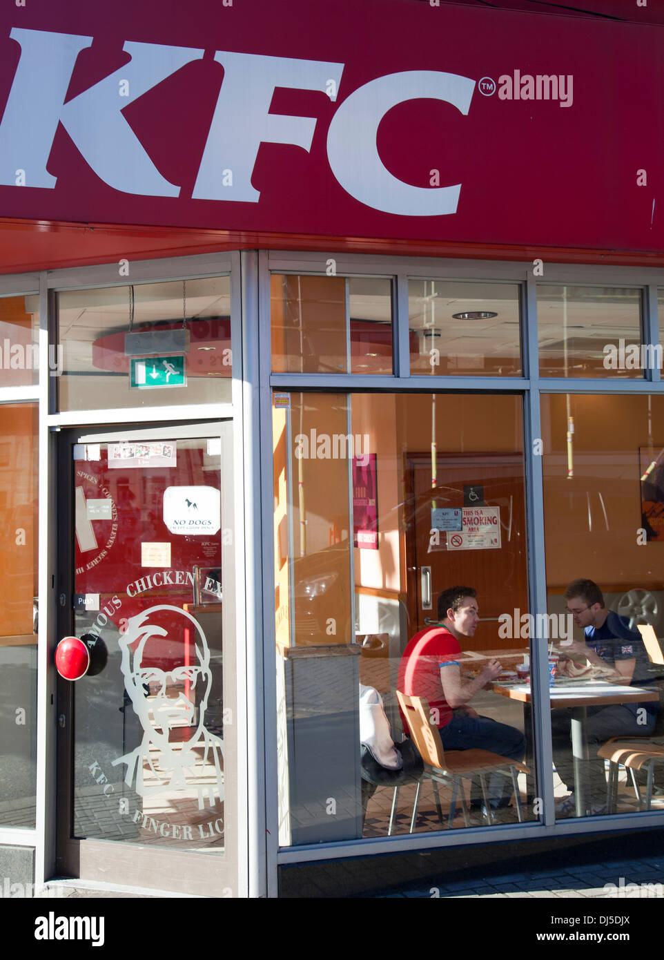 Kfc Kentucky Fried Chicken Store Stock Photos & Kfc Kentucky Fried ...