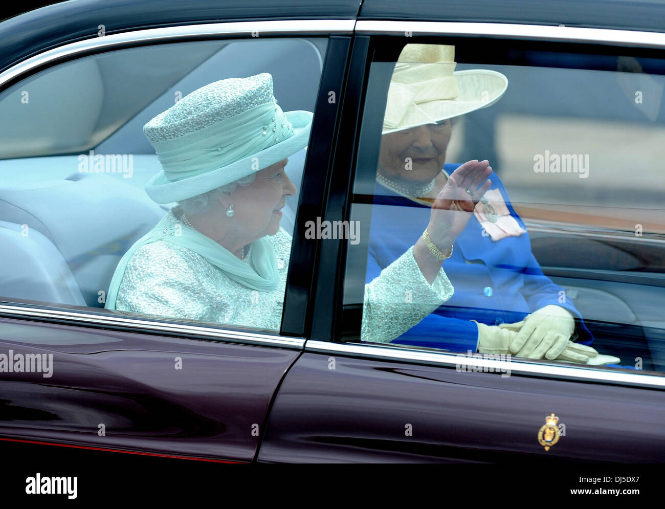 Queen Elizabeth II and Diana Marion, The Lady Farnham, in place of the ...