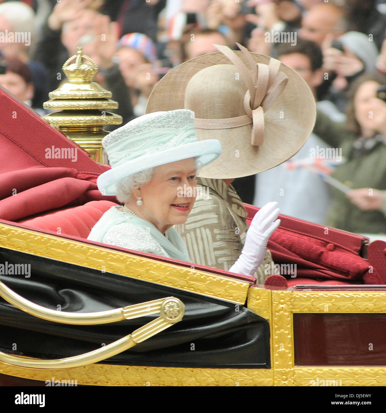 Queen Elizabeth II The Queen's Diamond Jubilee Procession along The ...