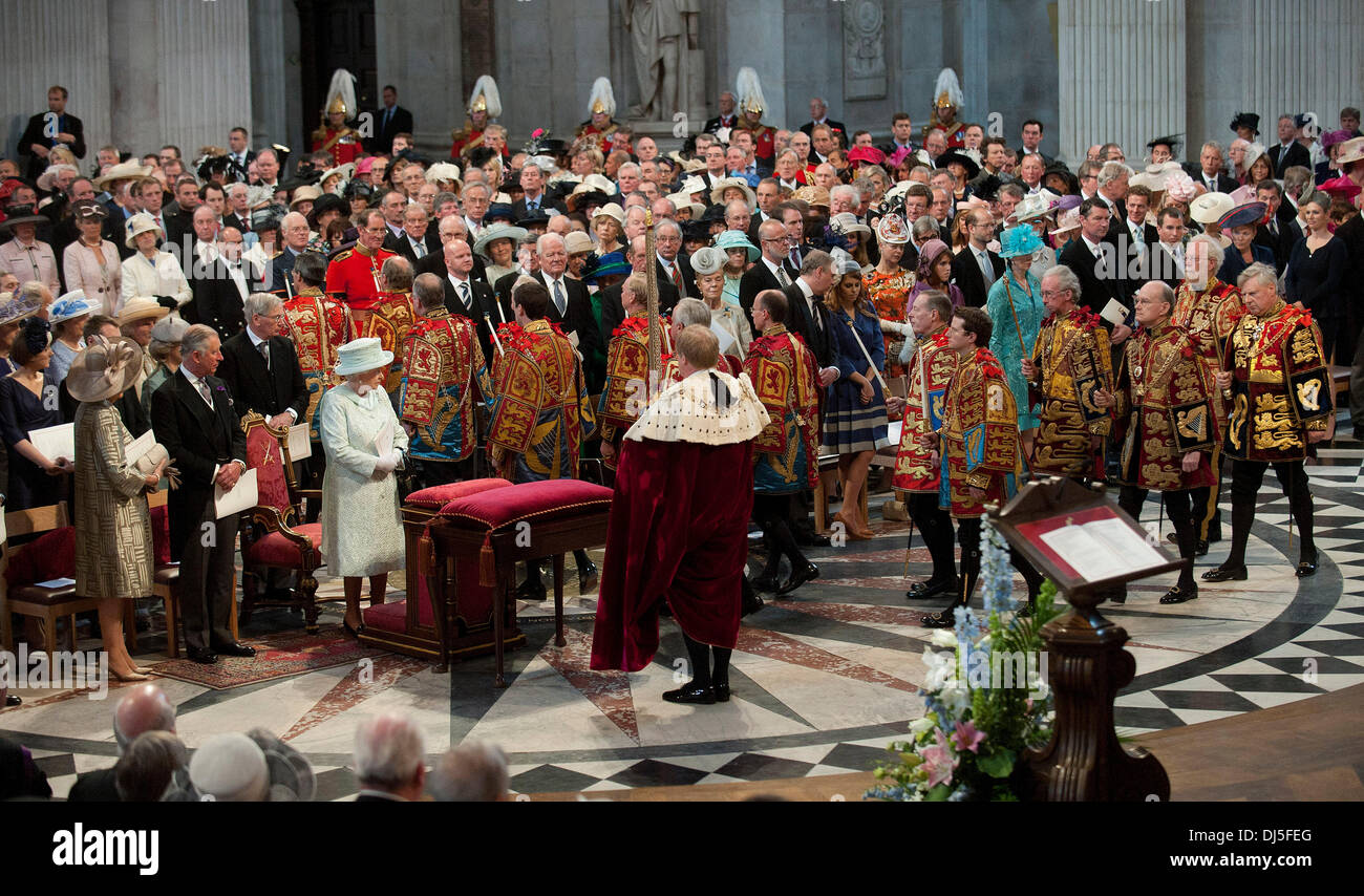 R THE QUEEN AT THE NATIONAL SERVICE OF THANKS GIVING TO CELEBRATE THE ...
