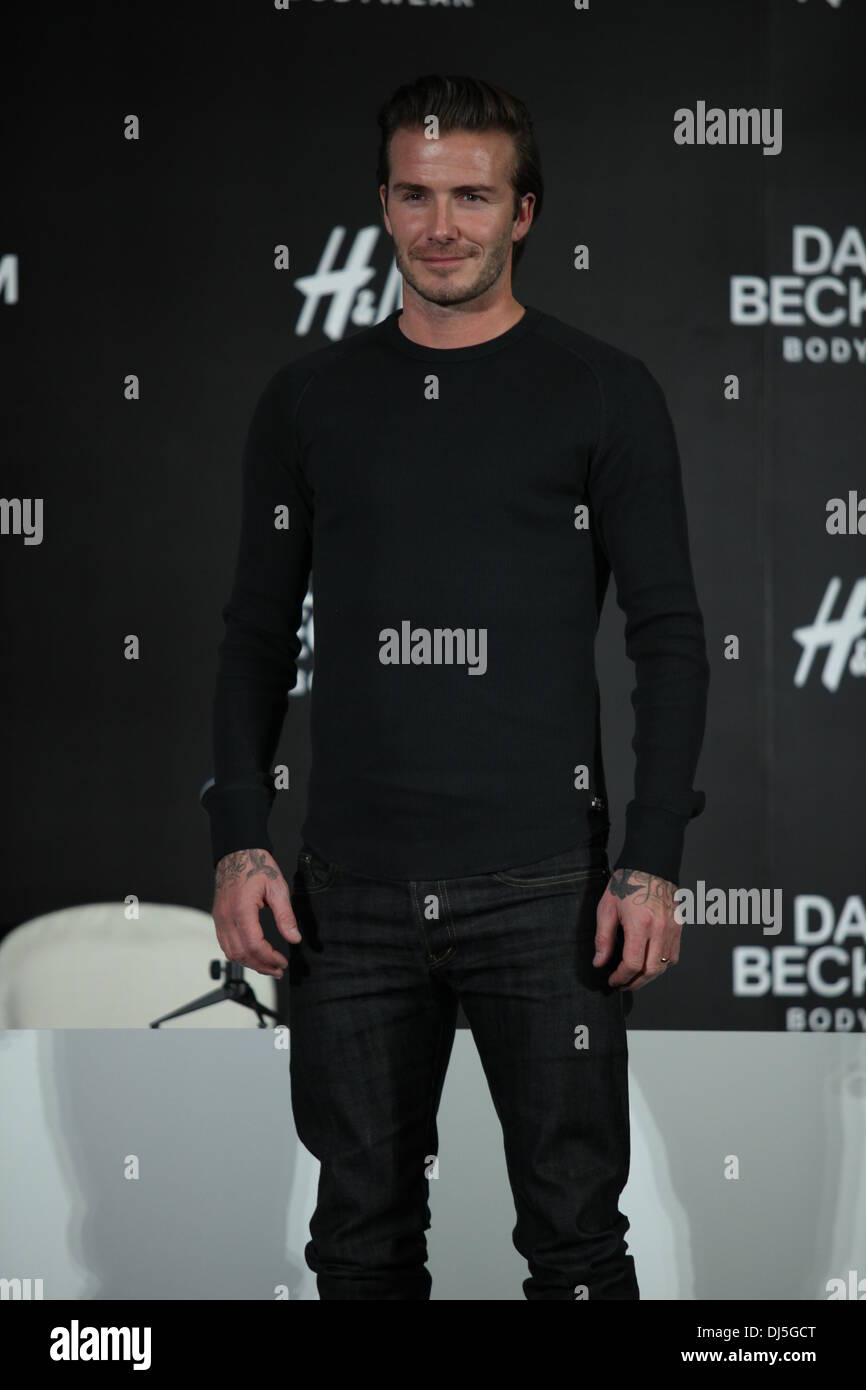 David beckham attends press conference hi-res stock photography and ...
