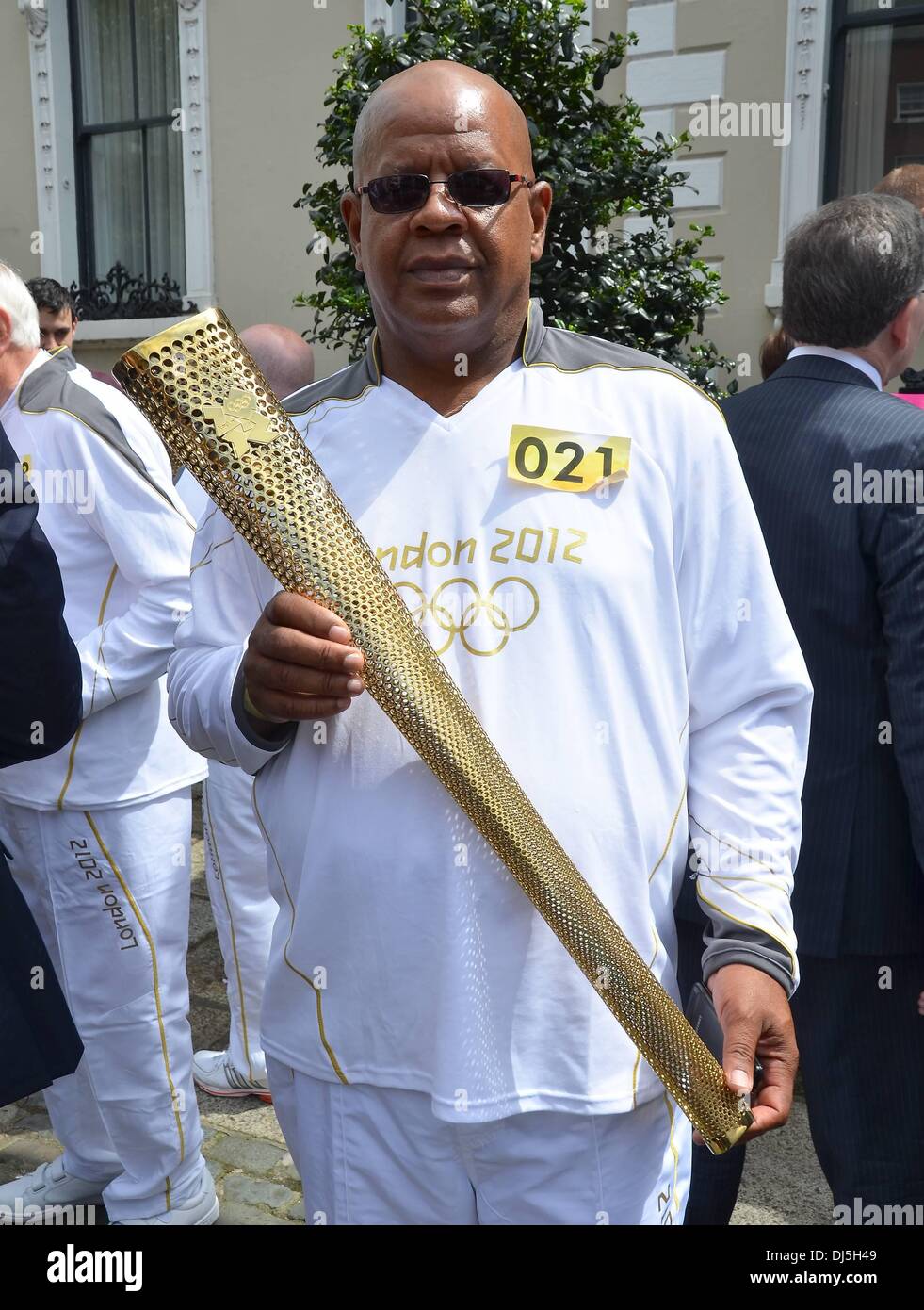 Tony Sutherland (Darren Sutherland's father) London 2012 Olympic Torch ...