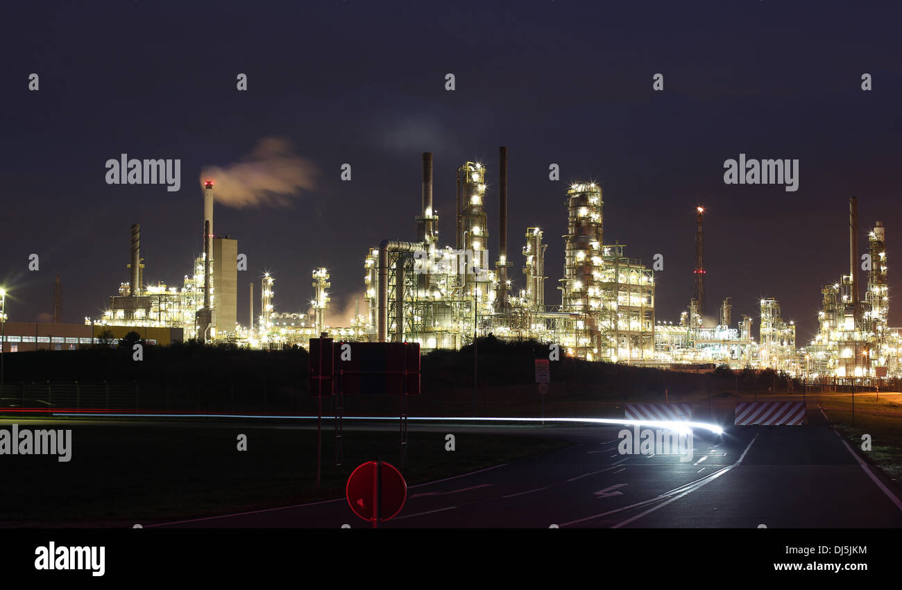 Leuna germany refinery total refinery hi-res stock photography and ...