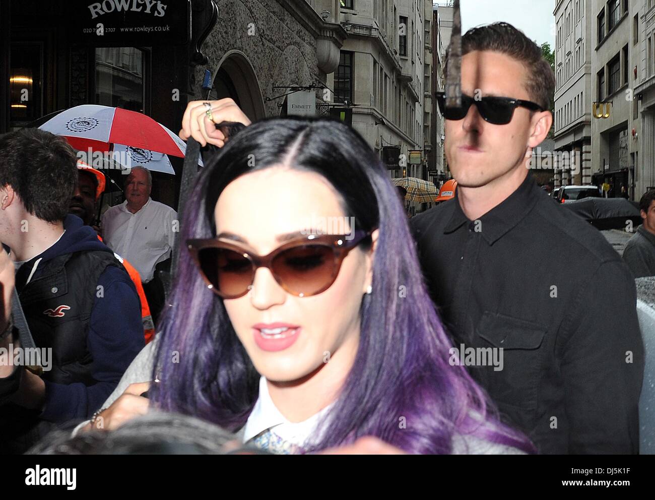Katy Perry and boyfriend Robert Ackroyd seen arriving at a studio in ...