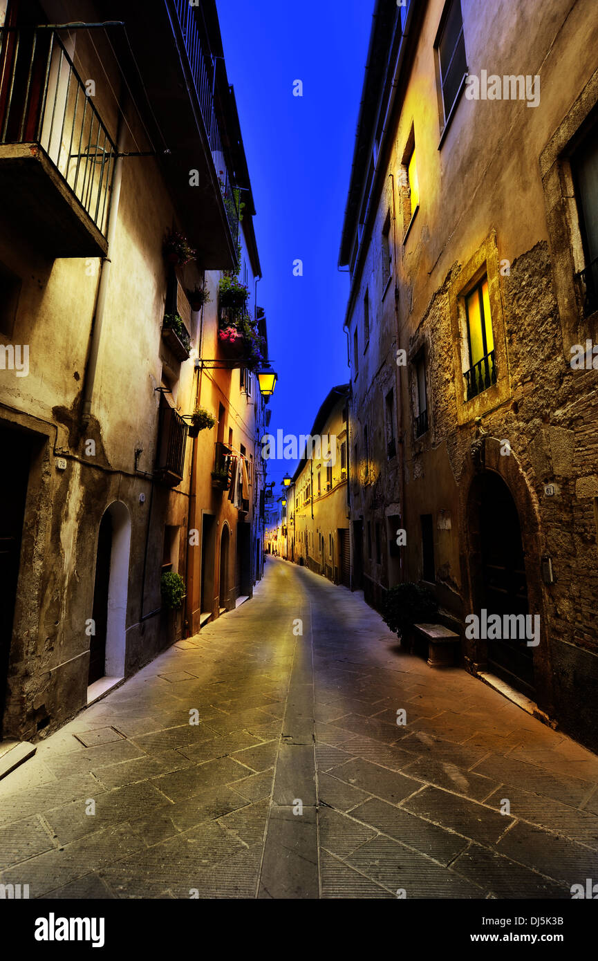 Slum night hi-res stock photography and images - Alamy