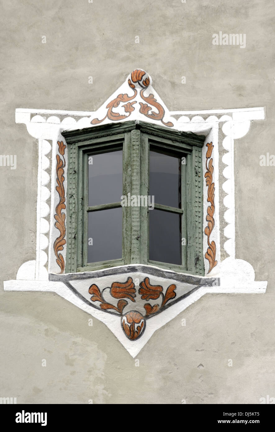 Oriel bay window hi-res stock photography and images - Alamy