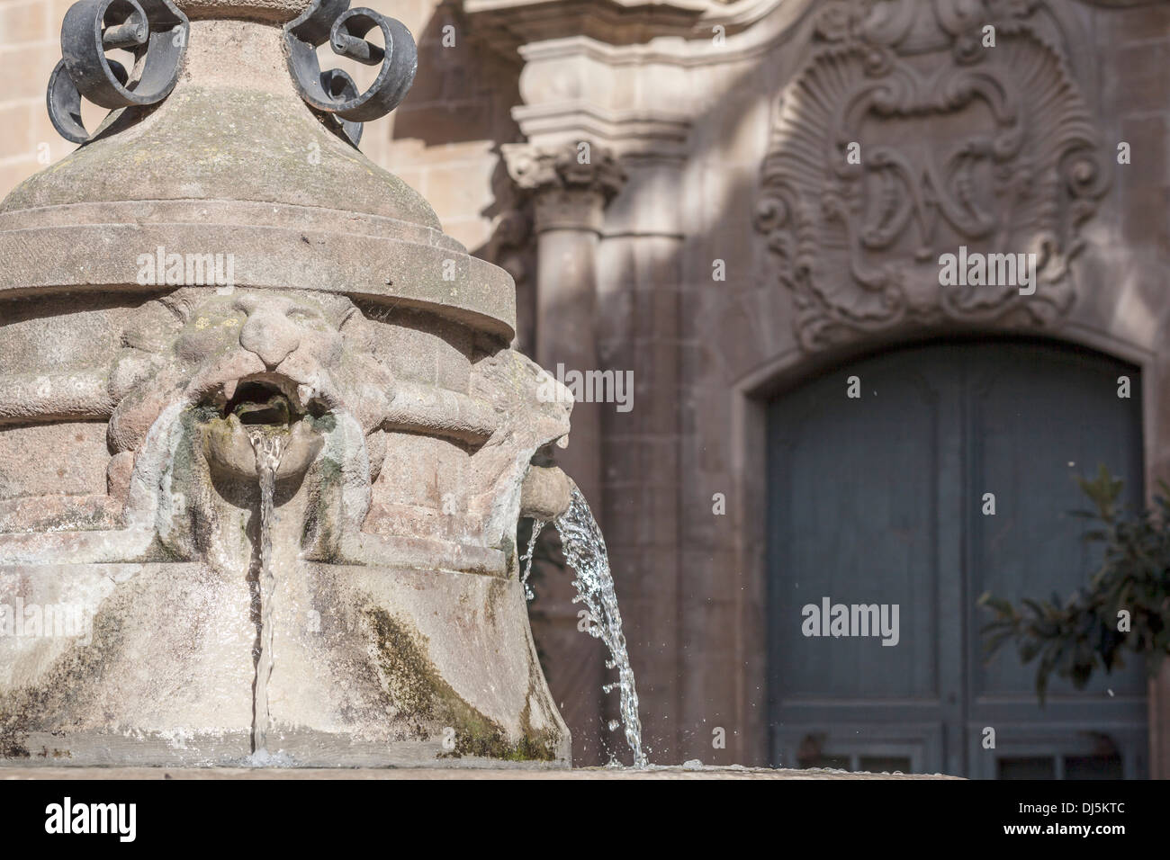 Cathedral of solsona hi-res stock photography and images - Alamy