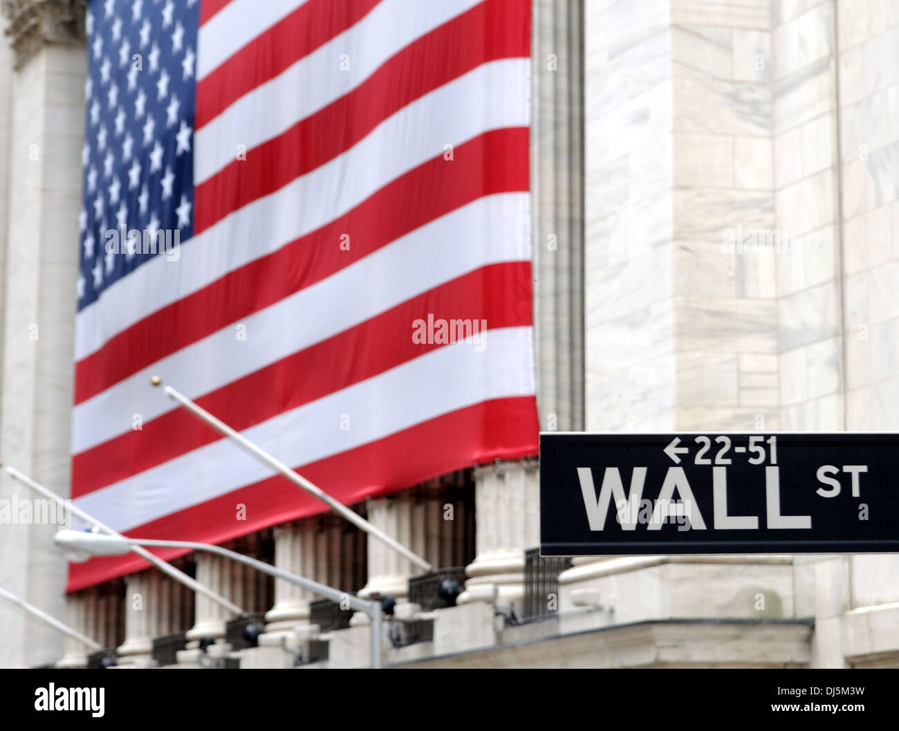 Direct exchange hi-res stock photography and images - Alamy