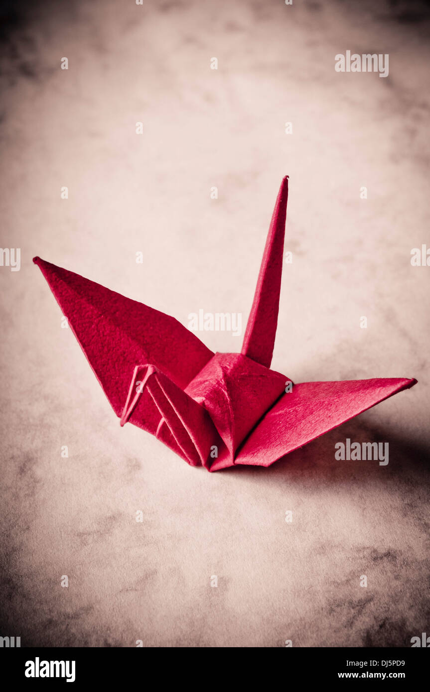 red origami bird Stock Photo - Alamy