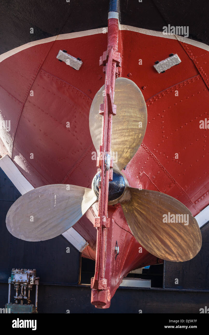 Brass propeller hi-res stock photography and images - Alamy