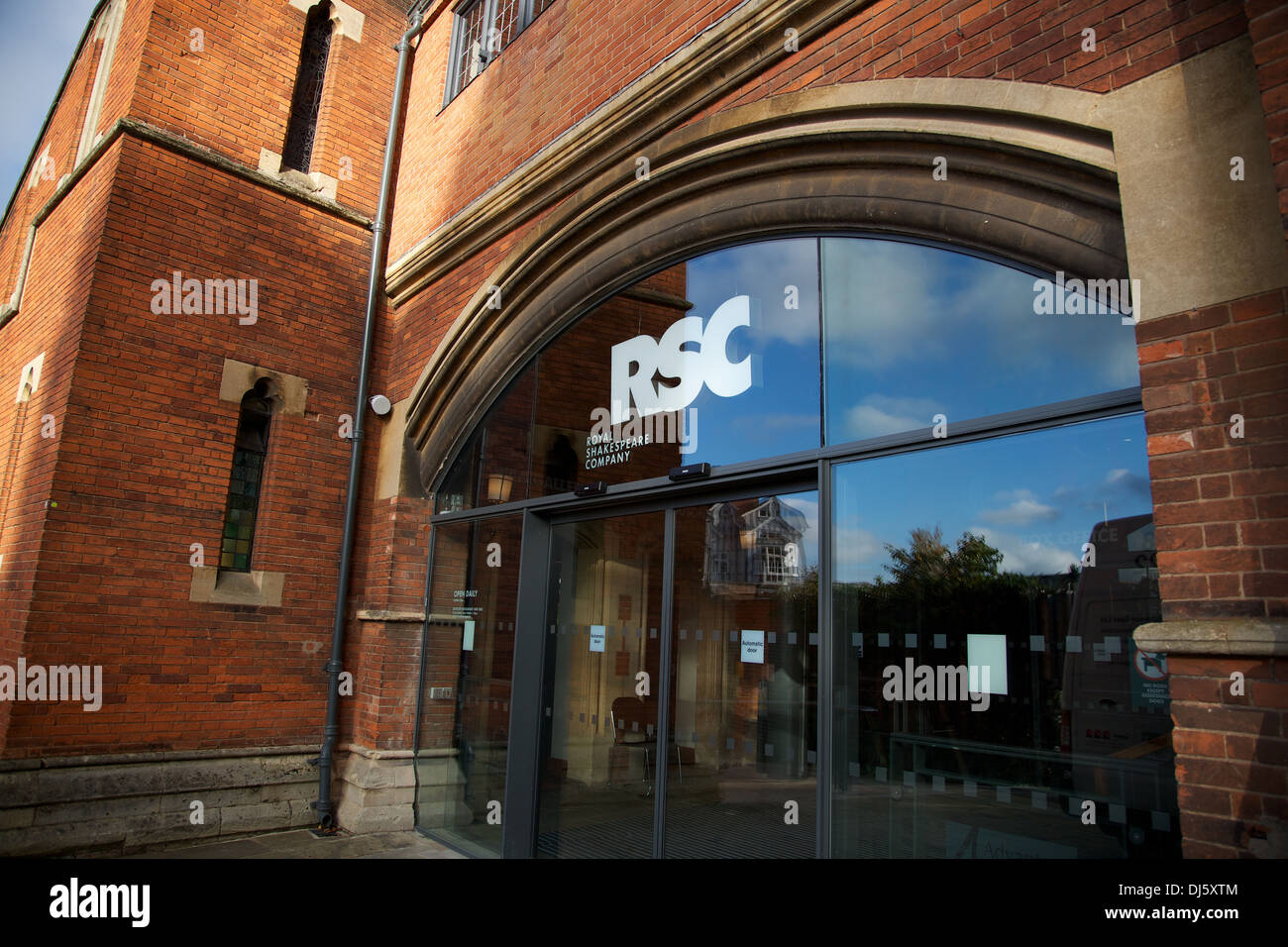 RSC signage on the new Royal Shakespeare Theatre building in Stratford ...