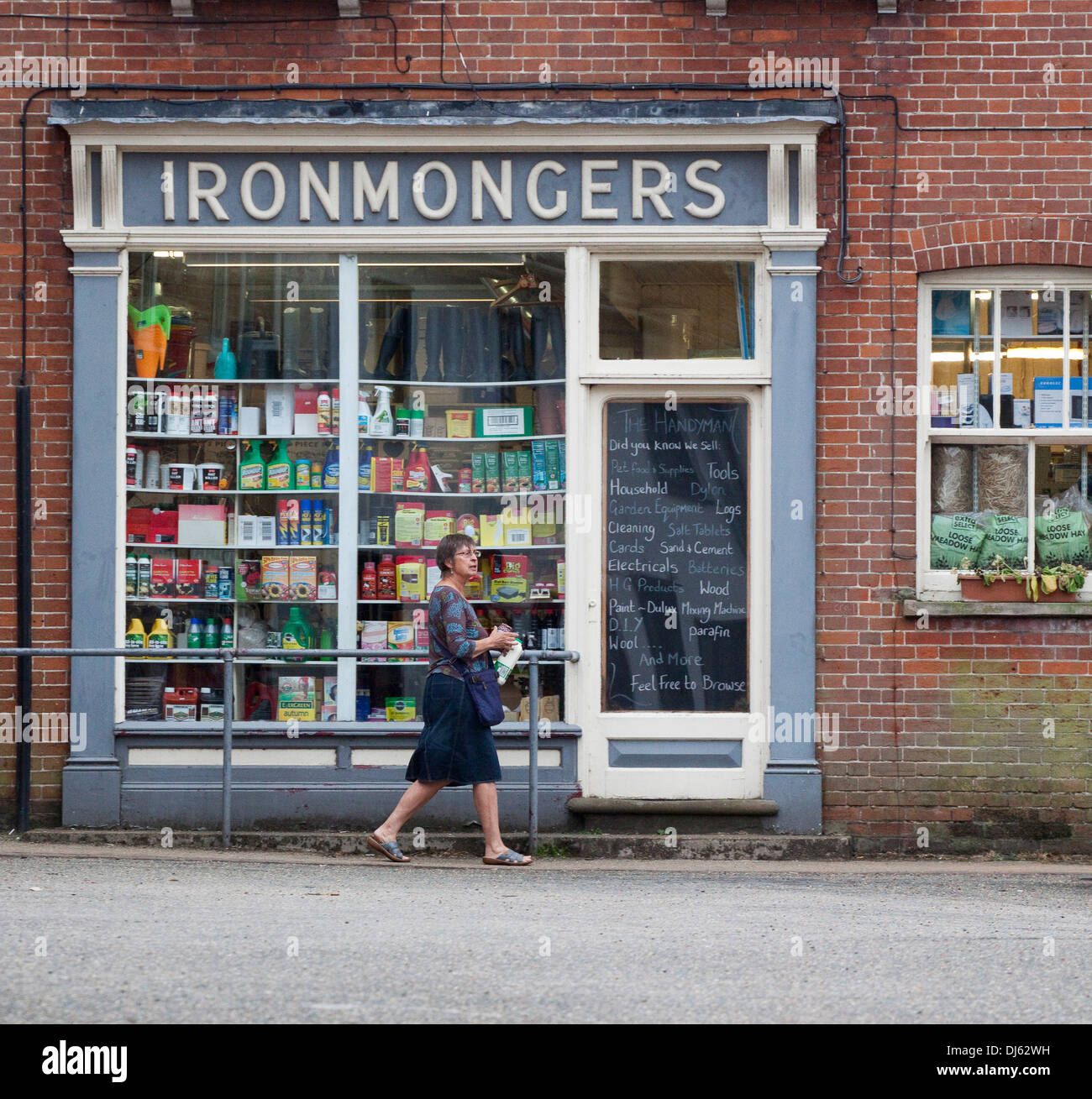 Ironmongers business hi-res stock photography and images - Alamy