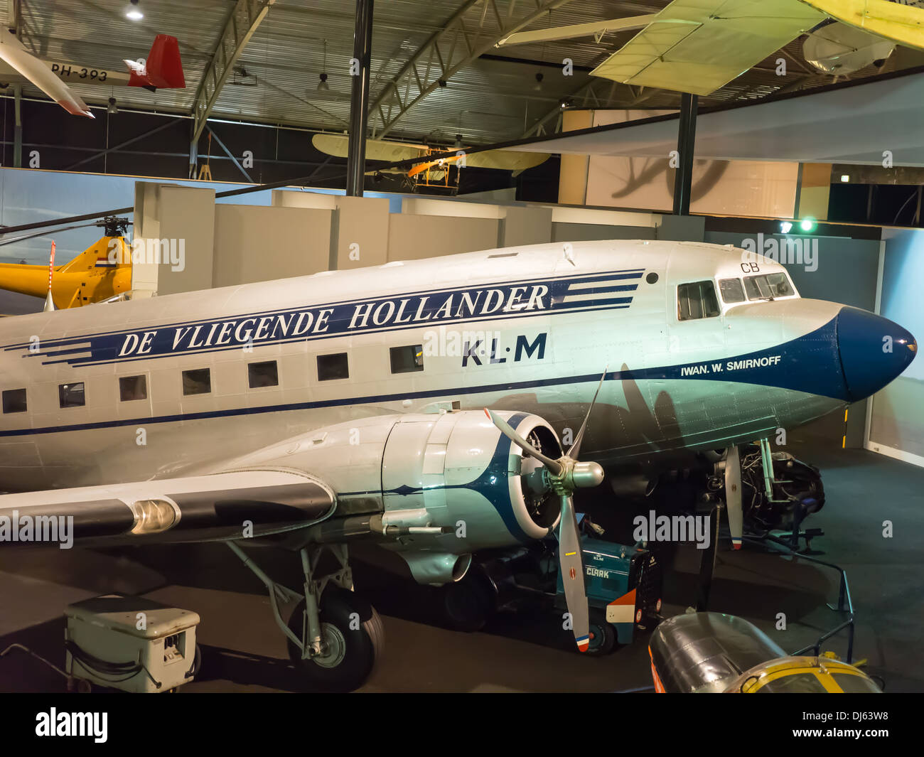 Lockheed constellation cockpit hi-res stock photography and images - Alamy