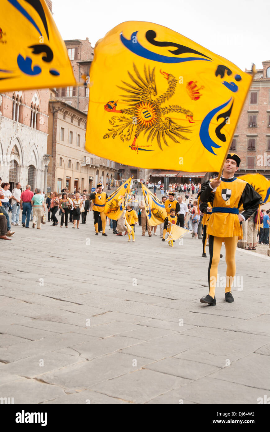 Aquila contrada hi-res stock photography and images - Alamy