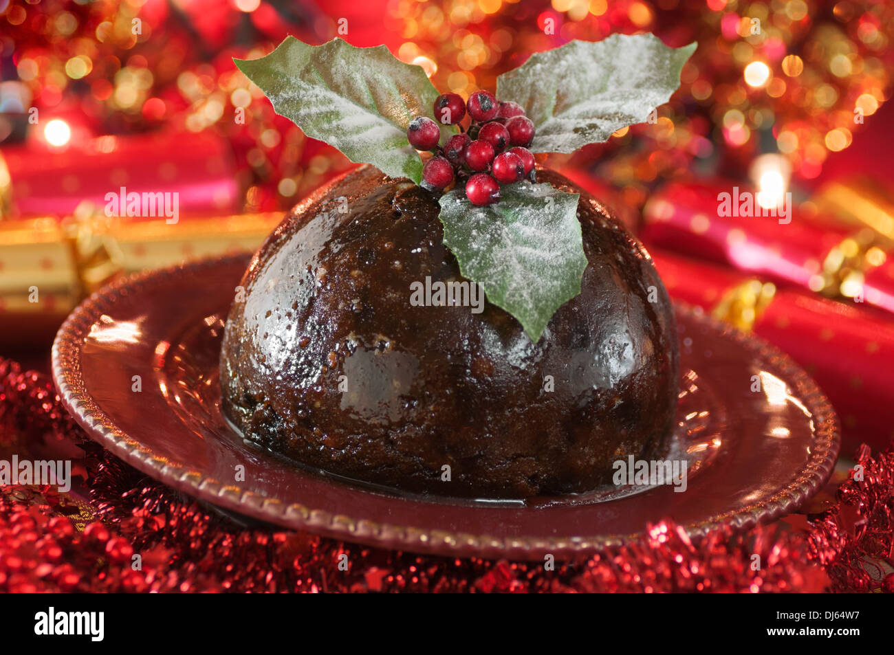Christmas pudding traditional festive hi-res stock photography and ...