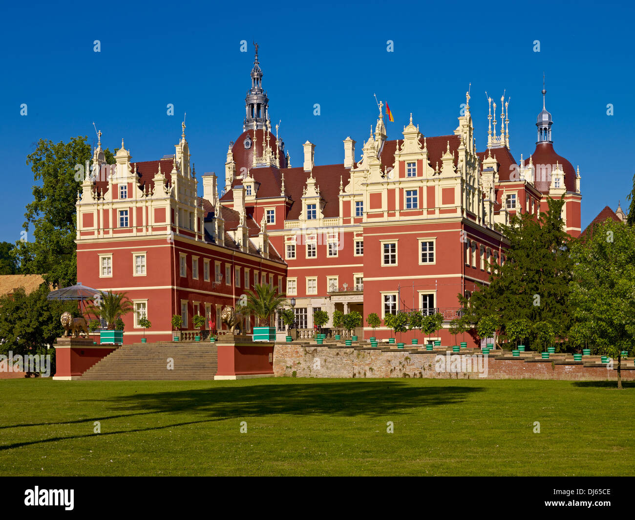 Muskau new castle hi-res stock photography and images - Alamy