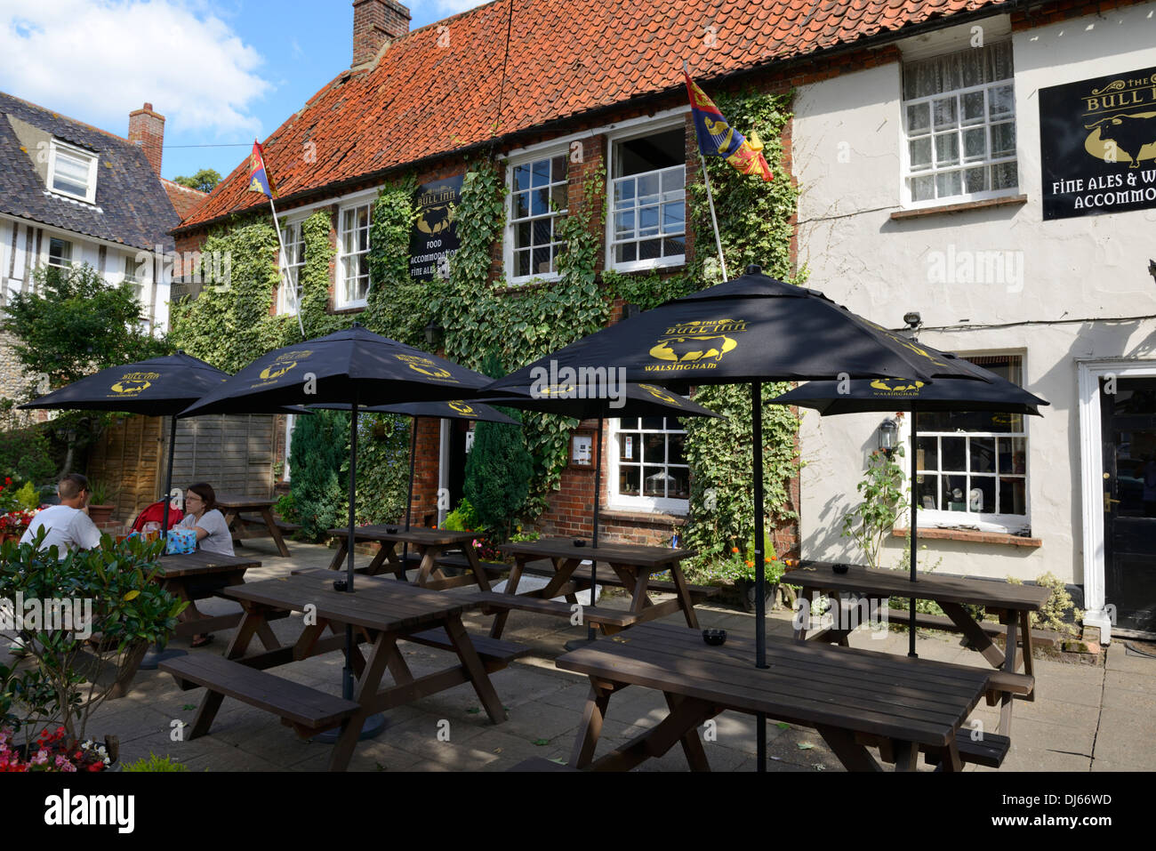 The bull inn hi-res stock photography and images - Alamy