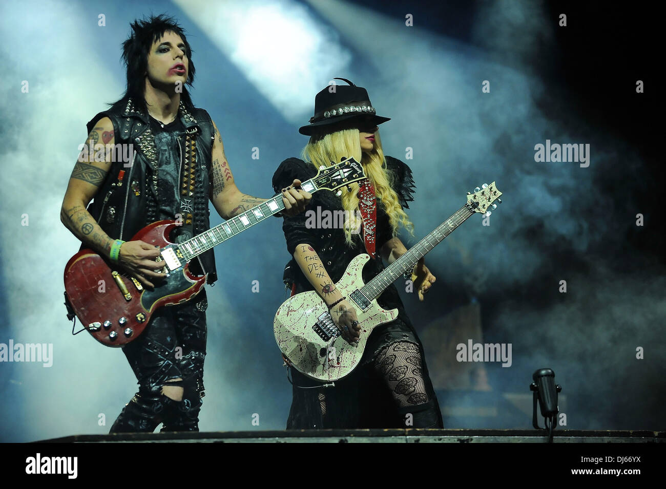 Alice cooper and tommy henriksen hi-res stock photography and images ...