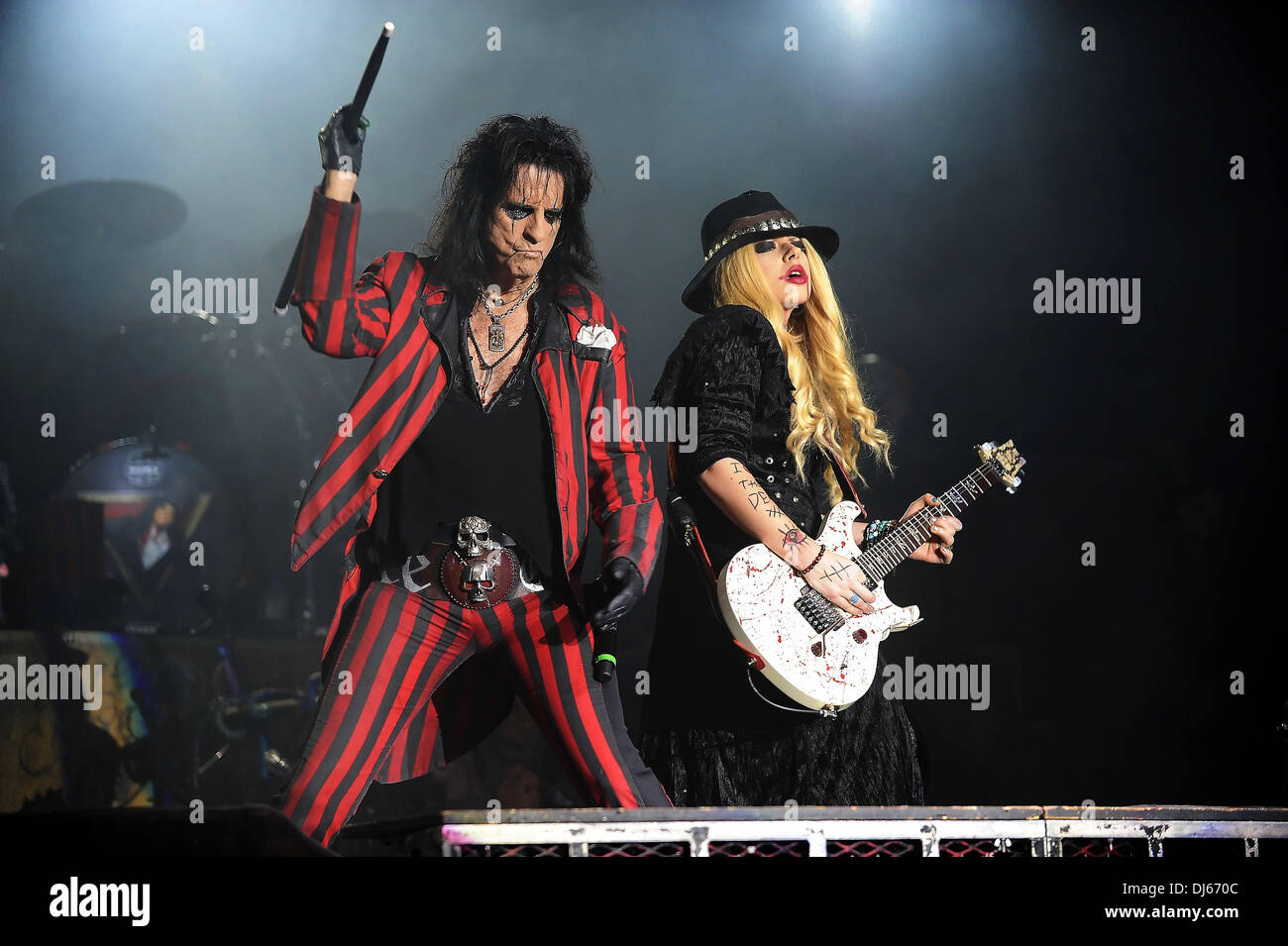 Alice Cooper And Orianthi High Resolution Stock Photography and Images ...