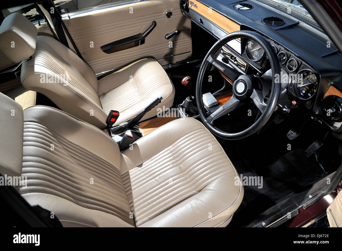 1974 Alfa Romeo Alfetta saloon sedan classic car Stock Photo - Alamy